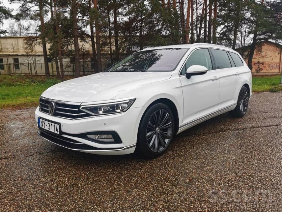 White Volkswagen Passat B8 2020 in Jekabpils, with an engine capacity of 2.00 L and mileage of 249 thousand km for 17900 €, photo 1 on AUTOMOTO.COM.LV
