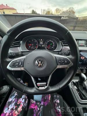 White Volkswagen Passat B8 2020 in Jekabpils, with an engine capacity of 2.00 L and mileage of 249 thousand km for 17900 €, photo 6 on AUTOMOTO.COM.LV
