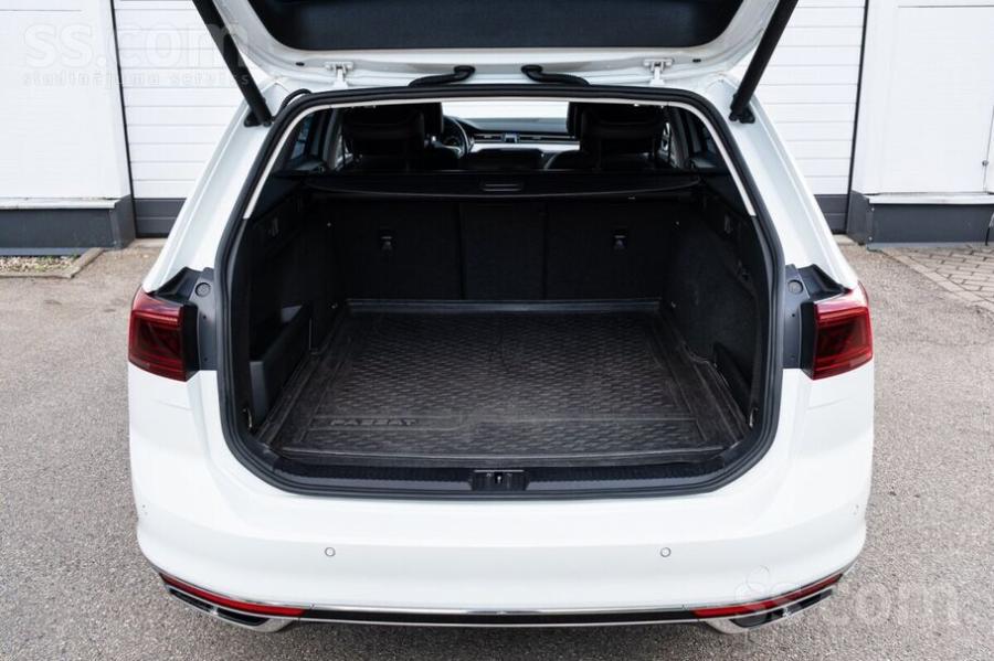Balts Volkswagen Passat B8 2020 Rīga, ar dzinēja tilpumu 2.00 L un nobraukumu 189 tūkst. km par 17950 €, foto 26 vietnē AUTOMOTO.COM.LV
