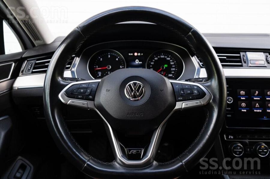 Balts Volkswagen Passat B8 2020 Rīga, ar dzinēja tilpumu 2.00 L un nobraukumu 189 tūkst. km par 17950 €, foto 27 vietnē AUTOMOTO.COM.LV
