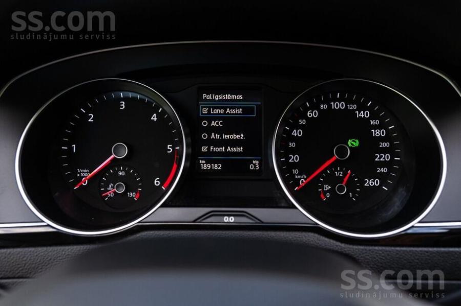Balts Volkswagen Passat B8 2020 Rīga, ar dzinēja tilpumu 2.00 L un nobraukumu 189 tūkst. km par 17950 €, foto 28 vietnē AUTOMOTO.COM.LV