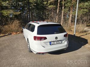 White Volkswagen Passat B8 2020 in Ventspils, with an engine capacity of 2.00 L and mileage of 169 thousand km for 21000 €, photo 3 on AUTOMOTO.COM.LV