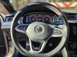 White Volkswagen Passat B8 2020 in Ventspils, with an engine capacity of 2.00 L and mileage of 169 thousand km for 21000 €, photo 10 on AUTOMOTO.COM.LV