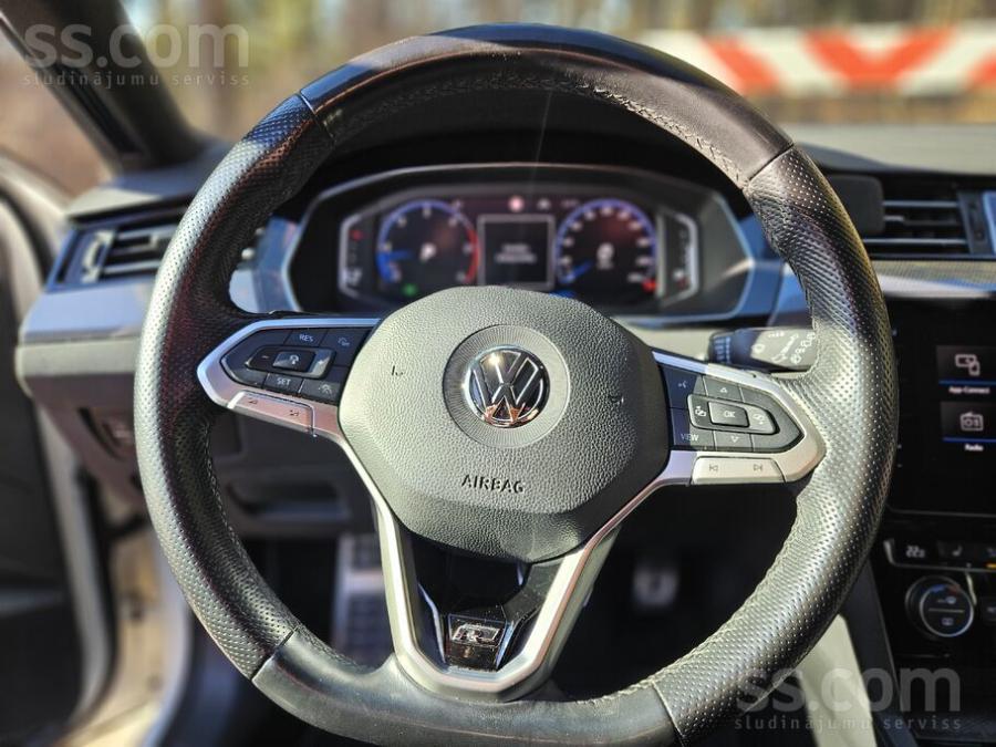 White Volkswagen Passat B8 2020 in Ventspils, with an engine capacity of 2.00 L and mileage of 169 thousand km for 21000 €, photo 10 on AUTOMOTO.COM.LV