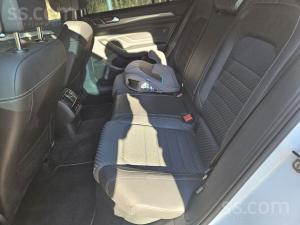 White Volkswagen Passat B8 2020 in Ventspils, with an engine capacity of 2.00 L and mileage of 169 thousand km for 21000 €, photo 17 on AUTOMOTO.COM.LV