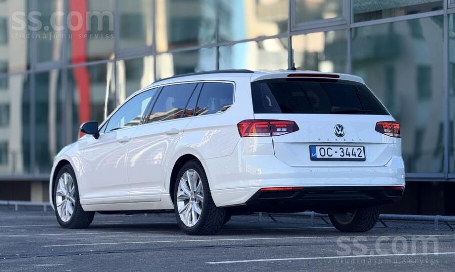 White Volkswagen Passat B8 2020 in Riga, with an engine capacity of 1.60 L and mileage of 185 thousand km for 12450 €, photo 5 on AUTOMOTO.COM.LV
