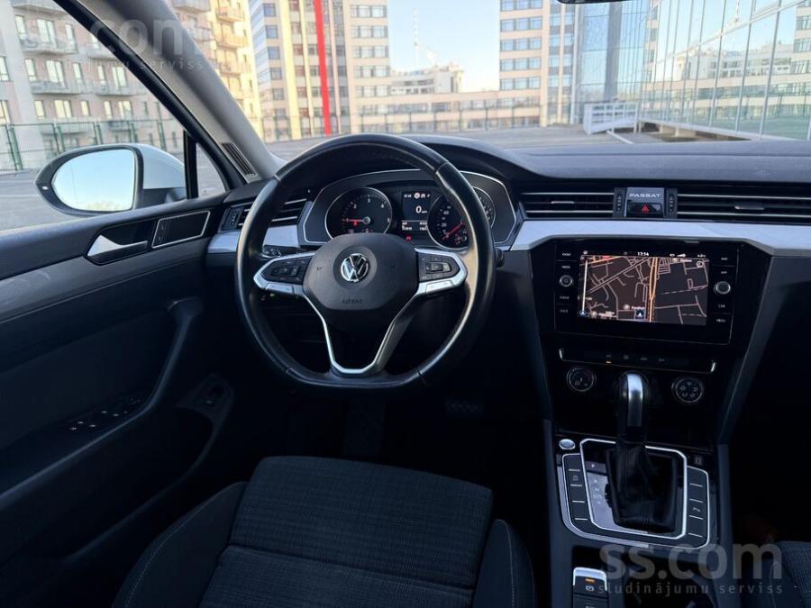 White Volkswagen Passat B8 2020 in Riga, with an engine capacity of 1.60 L and mileage of 185 thousand km for 12450 €, photo 7 on AUTOMOTO.COM.LV