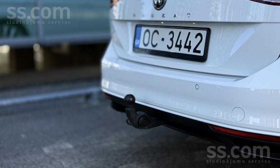 White Volkswagen Passat B8 2020 in Riga, with an engine capacity of 1.60 L and mileage of 185 thousand km for 12450 €, photo 10 on AUTOMOTO.COM.LV