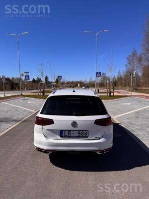 Белый Фольксваген Пассат Б8 2020 в Елгава, объемом двигателя 2.00 л и пробегом 180 тыс. км за 17000 €, фото 4 на AUTOMOTO.COM.LV