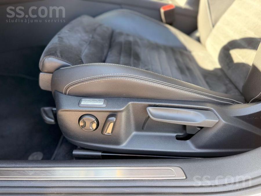 White Volkswagen Passat B8 2020 in Cesis, with an engine capacity of 1.40 L and mileage of 128 thousand km for 17500 €, photo 10 on AUTOMOTO.COM.LV