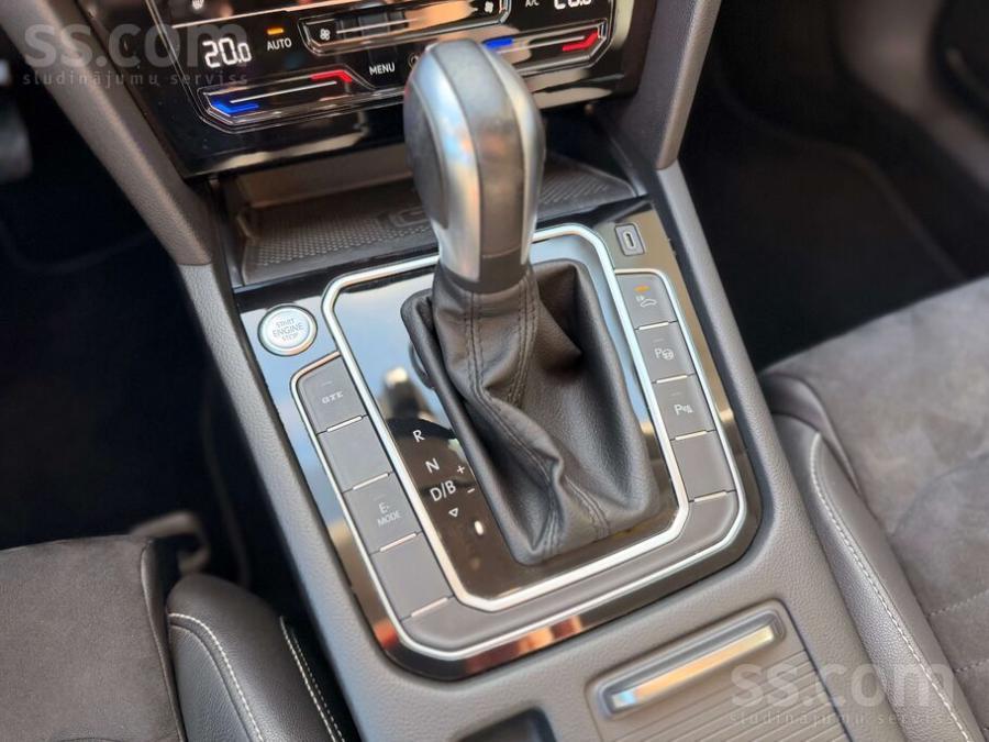 White Volkswagen Passat B8 2020 in Cesis, with an engine capacity of 1.40 L and mileage of 128 thousand km for 17500 €, photo 13 on AUTOMOTO.COM.LV