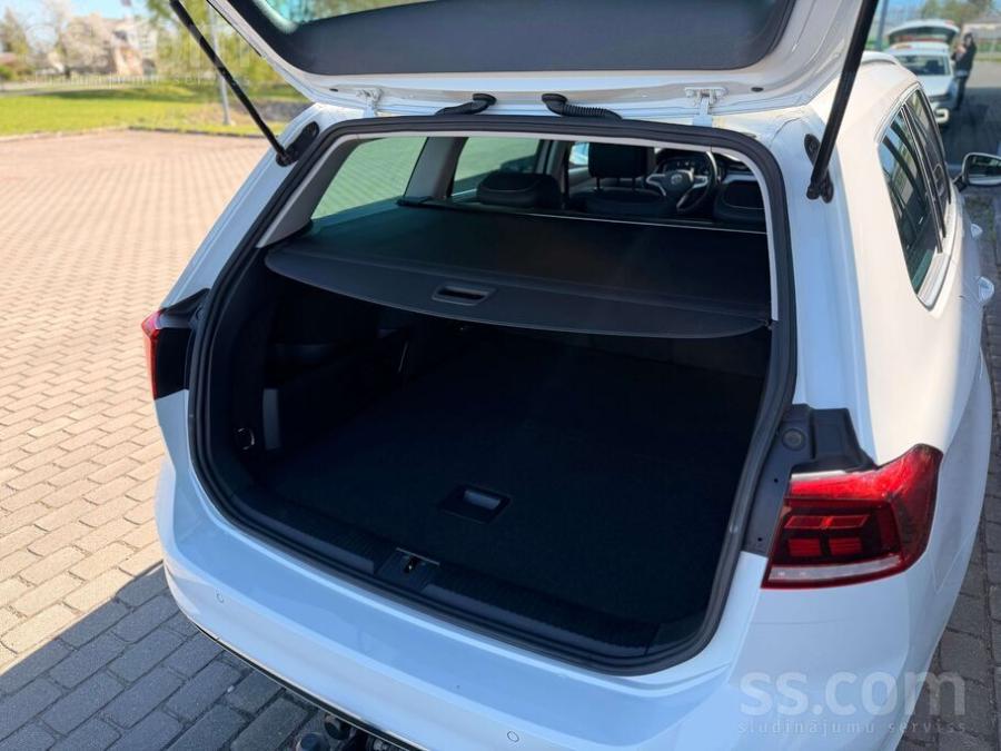 White Volkswagen Passat B8 2020 in Cesis, with an engine capacity of 1.40 L and mileage of 128 thousand km for 17500 €, photo 19 on AUTOMOTO.COM.LV