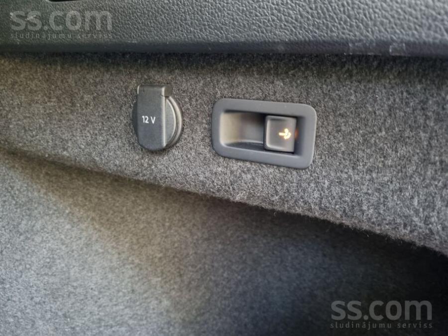 Balts Volkswagen Passat B8 2020 Rīga, ar dzinēja tilpumu 2.00 L un nobraukumu 148 tūkst. km par 17700 €, foto 20 vietnē AUTOMOTO.COM.LV