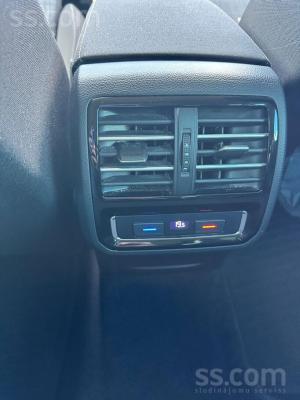 Balts Volkswagen Passat B8 2020 Rīga, ar dzinēja tilpumu 2.00 L un nobraukumu 67 tūkst. km par 19800 €, foto 17 vietnē AUTOMOTO.COM.LV