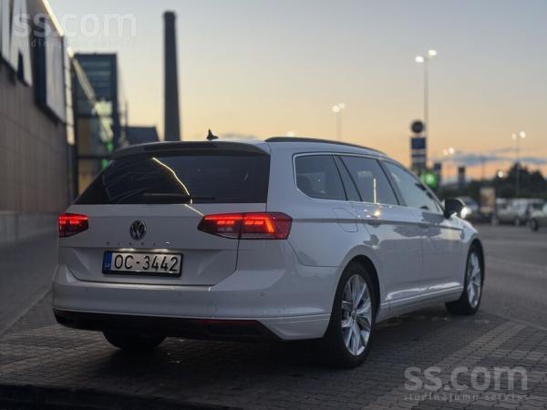 White Volkswagen Passat B8 2020 in Riga, with an engine capacity of 1.60 L and mileage of 185 thousand km for 12400 €, photo 4 on AUTOMOTO.COM.LV