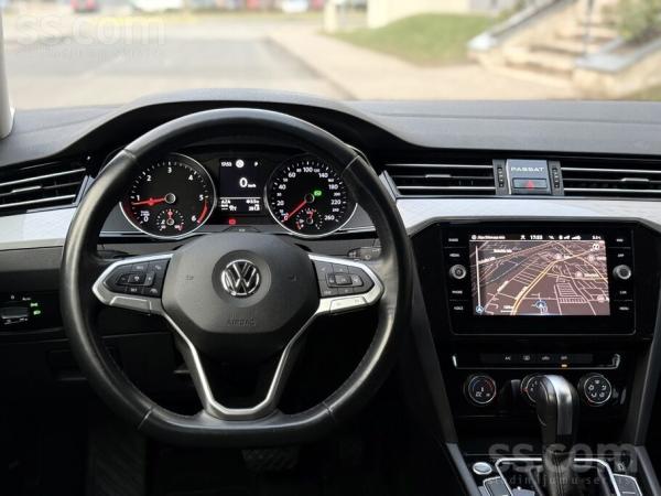 White Volkswagen Passat B8 2020 in Riga, with an engine capacity of 1.60 L and mileage of 185 thousand km for 12400 €, photo 8 on AUTOMOTO.COM.LV