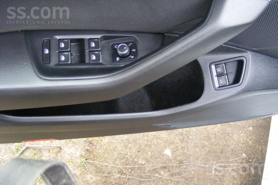 Balts Volkswagen Passat B8 2020 Liepāja, ar dzinēja tilpumu 1.40 L un nobraukumu 148 tūkst. km par 17500 €, foto 22 vietnē AUTOMOTO.COM.LV