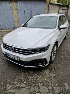 Белый Фольксваген Пассат Б8 2020 в Рига, объемом двигателя 1.40 л и пробегом 120 тыс. км за 17750 €, фото 3 на AUTOMOTO.COM.LV