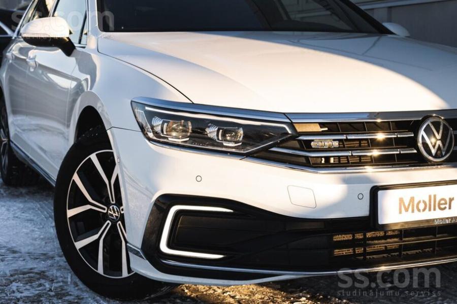 Balts Volkswagen Passat B8 2021 Ventspils, ar dzinēja tilpumu 2.00 L un nobraukumu 96 tūkst. km par 23400 €, foto 12 vietnē AUTOMOTO.COM.LV