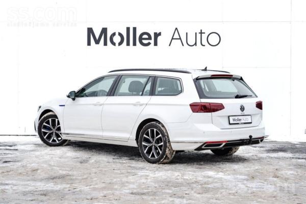 Balts Volkswagen Passat B8 2021 Rīga, ar dzinēja tilpumu 1.40 L un nobraukumu 120 tūkst. km par 20950 €, foto 3 vietnē AUTOMOTO.COM.LV