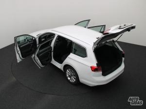 White Volkswagen Passat B8 2021 in Vilnius, with an engine capacity of 2.00 L and mileage of 205 thousand km for 15799 €, photo 13 on AUTOMOTO.COM.LV