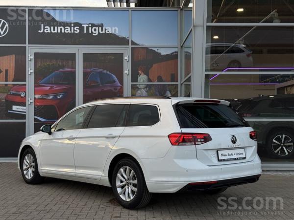 White Volkswagen Passat B8 2021 in Valmiera, with an engine capacity of 2.00 L and mileage of 169 thousand km for 16500 €, photo 4 on AUTOMOTO.COM.LV