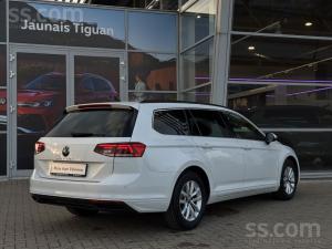 Balts Volkswagen Passat B8 2021 Valmiera, ar dzinēja tilpumu 2.00 L un nobraukumu 169 tūkst. km par 16500 €, foto 7 vietnē AUTOMOTO.COM.LV