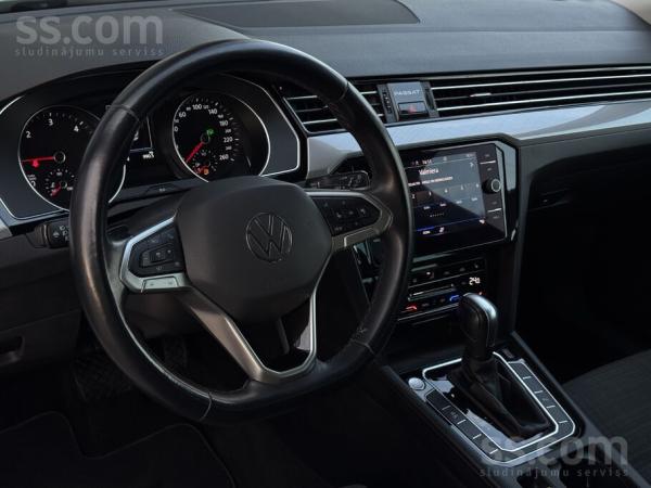 White Volkswagen Passat B8 2021 in Valmiera, with an engine capacity of 2.00 L and mileage of 169 thousand km for 16500 €, photo 8 on AUTOMOTO.COM.LV