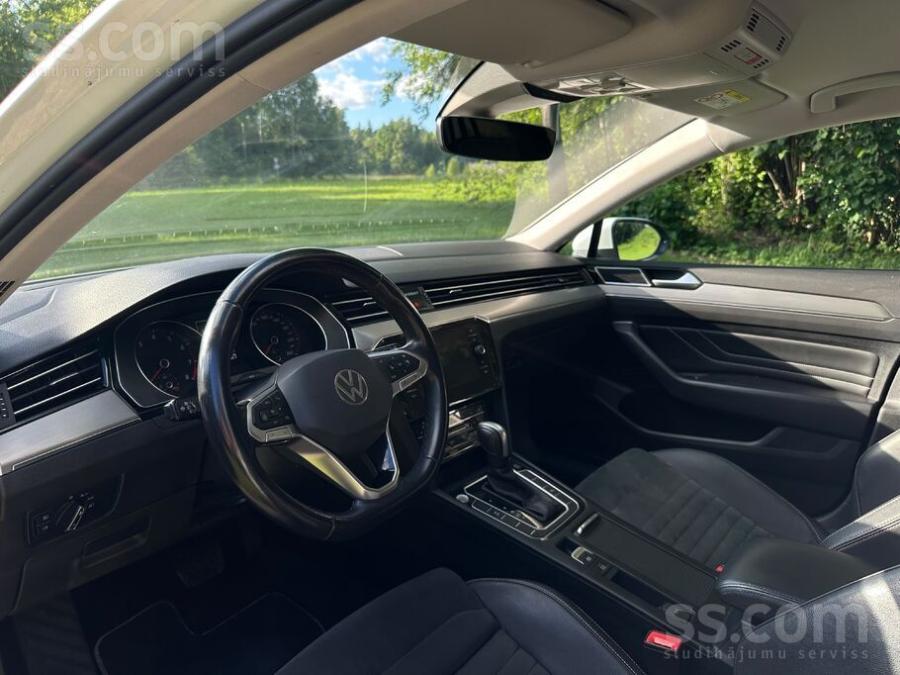 Balts Volkswagen Passat B8 2021 Rīga, ar dzinēja tilpumu 2.00 L un nobraukumu 230 tūkst. km par 14950 €, foto 9 vietnē AUTOMOTO.COM.LV