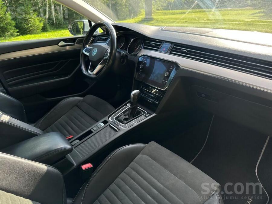 Balts Volkswagen Passat B8 2021 Rīga, ar dzinēja tilpumu 2.00 L un nobraukumu 230 tūkst. km par 14950 €, foto 15 vietnē AUTOMOTO.COM.LV