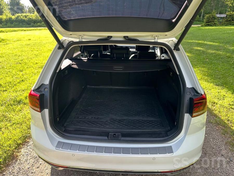 Balts Volkswagen Passat B8 2021 Rīga, ar dzinēja tilpumu 2.00 L un nobraukumu 230 tūkst. km par 14950 €, foto 18 vietnē AUTOMOTO.COM.LV