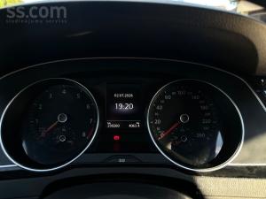 Balts Volkswagen Passat B8 2021 Rīga, ar dzinēja tilpumu 2.00 L un nobraukumu 230 tūkst. km par 14950 €, foto 20 vietnē AUTOMOTO.COM.LV