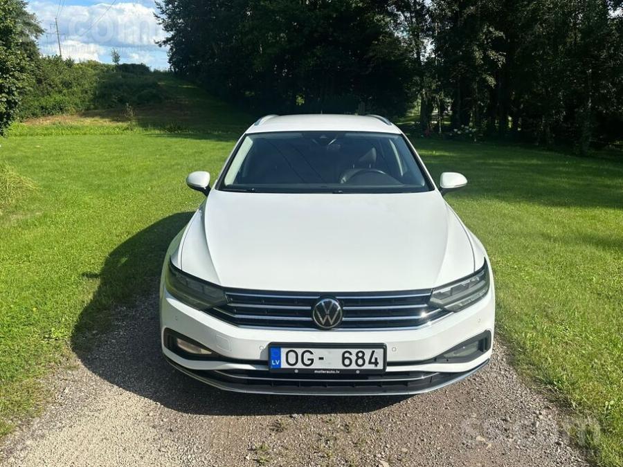 Balts Volkswagen Passat B8 2021 Rīga, ar dzinēja tilpumu 2.00 L un nobraukumu 231 tūkst. km par 13900 €, foto 1 vietnē AUTOMOTO.COM.LV