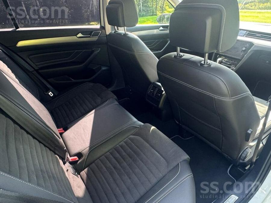 Balts Volkswagen Passat B8 2021 Rīga, ar dzinēja tilpumu 2.00 L un nobraukumu 231 tūkst. km par 13900 €, foto 10 vietnē AUTOMOTO.COM.LV