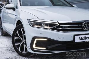 Balts Volkswagen Passat B8 2022 Ventspils, ar dzinēja tilpumu 2.00 L un nobraukumu 141 tūkst. km par 22850 €, foto 13 vietnē AUTOMOTO.COM.LV