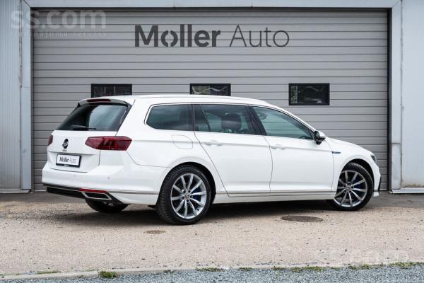 White Volkswagen Passat B8 2022 in Jelgava, with an engine capacity of 1.40 L and mileage of 138 thousand km for 21900 €, photo 4 on AUTOMOTO.COM.LV