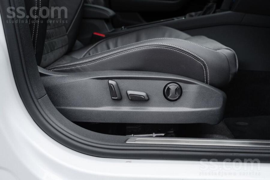 Balts Volkswagen Passat B8 2023 Rīga, ar dzinēja tilpumu 2.00 L un nobraukumu 140 tūkst. km par 23500 €, foto 8 vietnē AUTOMOTO.COM.LV