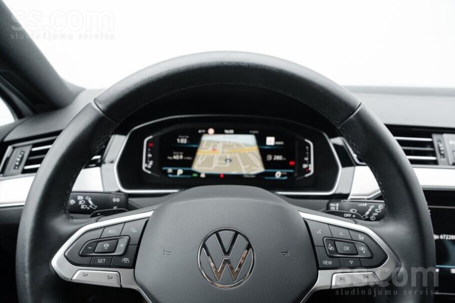 Balts Volkswagen Passat B8 2023 Rīga, ar dzinēja tilpumu 2.00 L un nobraukumu 140 tūkst. km par 23500 €, foto 24 vietnē AUTOMOTO.COM.LV