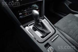 Balts Volkswagen Passat B8 2023 Rīga, ar dzinēja tilpumu 2.00 L un nobraukumu 140 tūkst. km par 23500 €, foto 25 vietnē AUTOMOTO.COM.LV