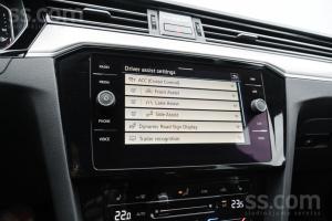 Balts Volkswagen Passat B8 2023 Rīga, ar dzinēja tilpumu 2.00 L un nobraukumu 140 tūkst. km par 23500 €, foto 32 vietnē AUTOMOTO.COM.LV
