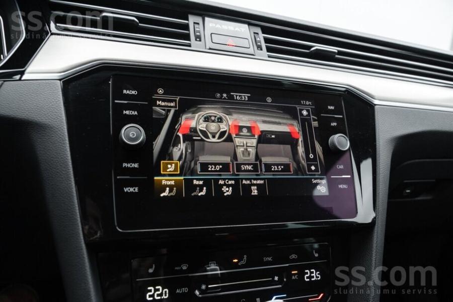 Balts Volkswagen Passat B8 2023 Rīga, ar dzinēja tilpumu 2.00 L un nobraukumu 140 tūkst. km par 23500 €, foto 35 vietnē AUTOMOTO.COM.LV