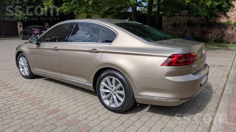 Yellow Volkswagen Passat B8 2016 in Riga, with an engine capacity of 1.80 L and mileage of 158 thousand km for 13900 €, photo 6 on AUTOMOTO.COM.LV