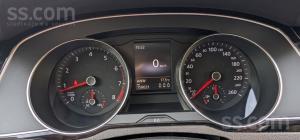Yellow Volkswagen Passat B8 2016 in Riga, with an engine capacity of 1.80 L and mileage of 158 thousand km for 13900 €, photo 9 on AUTOMOTO.COM.LV