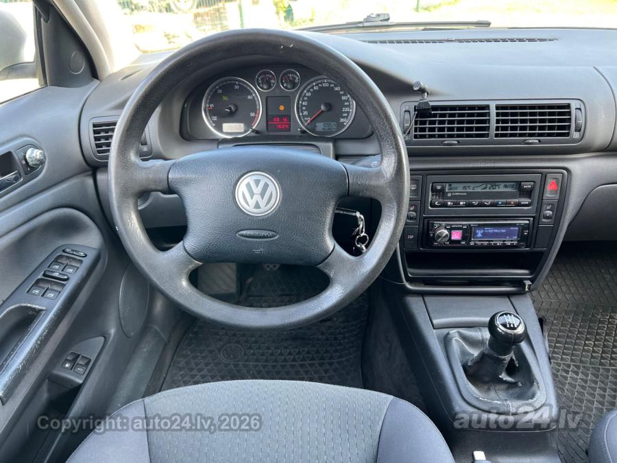 Beige Volkswagen Passat 2004 in Paide, with an engine capacity of 1.90 L and mileage of 0 thousand km for 1690 €, photo 8 on AUTOMOTO.COM.LV