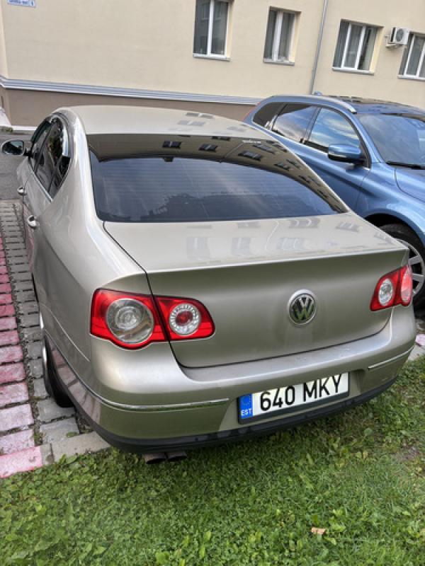 Beige Volkswagen Passat 2008 in Narva, with an engine capacity of 2.00 L and mileage of 235 thousand km for 1200 €, photo 3 on AUTOMOTO.COM.LV