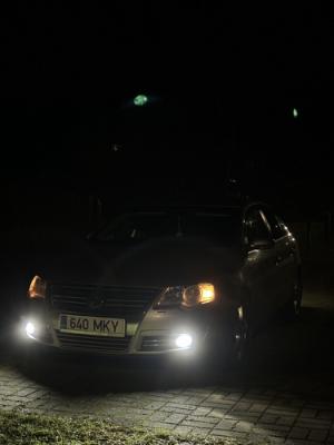 Beige Volkswagen Passat 2008 in Narva, with an engine capacity of 2.00 L and mileage of 235 thousand km for 1200 €, photo 6 on AUTOMOTO.COM.LV
