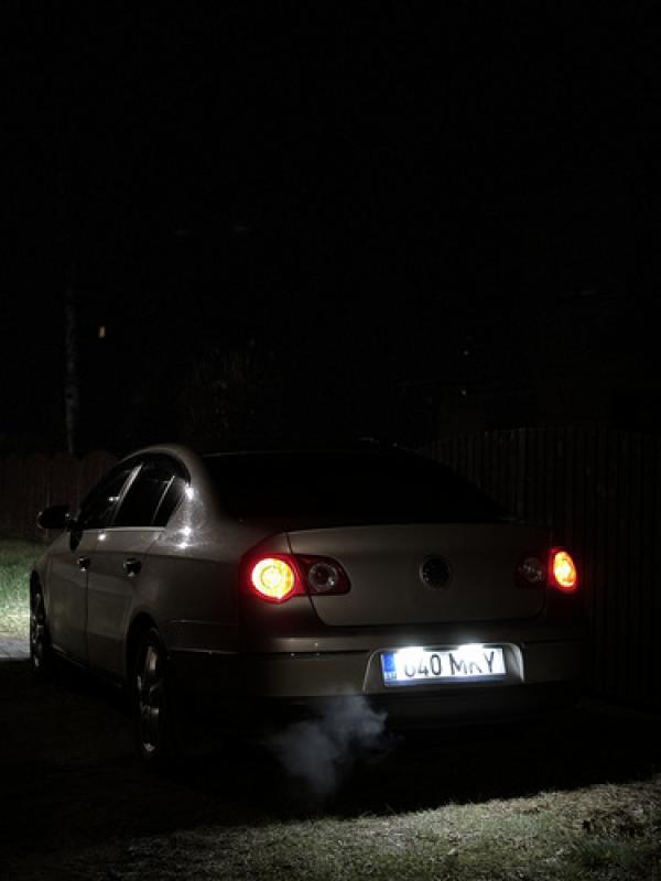 Beige Volkswagen Passat 2008 in Narva, with an engine capacity of 2.00 L and mileage of 235 thousand km for 1200 €, photo 7 on AUTOMOTO.COM.LV