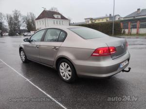 Beige Volkswagen Passat 2012 in Tallinn, with an engine capacity of 1.40 L and mileage of 203 thousand km for 7500 €, photo 4 on AUTOMOTO.COM.LV