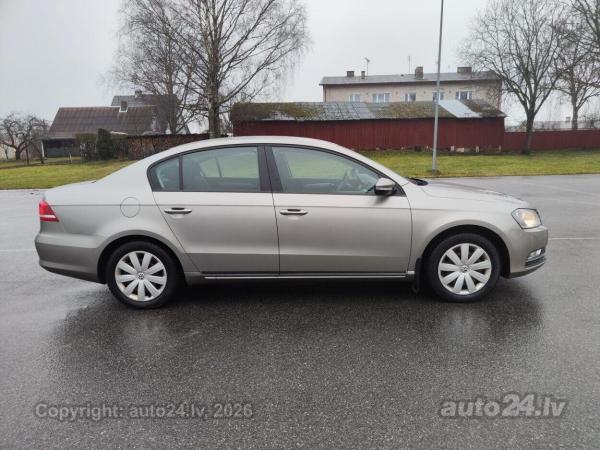 Beige Volkswagen Passat 2012 in Tallinn, with an engine capacity of 1.40 L and mileage of 203 thousand km for 7500 €, photo 6 on AUTOMOTO.COM.LV