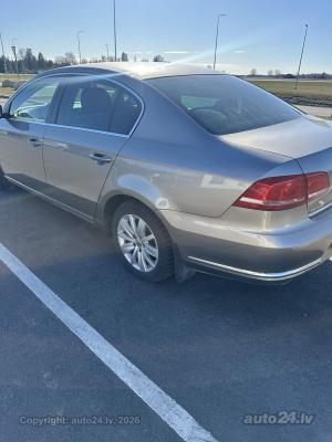 Beige Volkswagen Passat 2012 in Tallinn, with an engine capacity of 1.60 L and mileage of 210 thousand km for 5800 €, photo 4 on AUTOMOTO.COM.LV